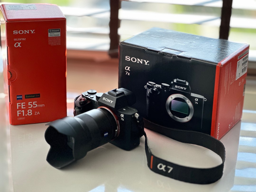 Sony alfa a7ii + Sony FE 55mm F1.8 + Sony FE 28mm F2, Photography, Lens & Kits on Carousell