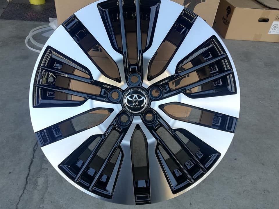 sport rim toyota vellfire alphard 18 OEM, Auto Accessories on Carousell