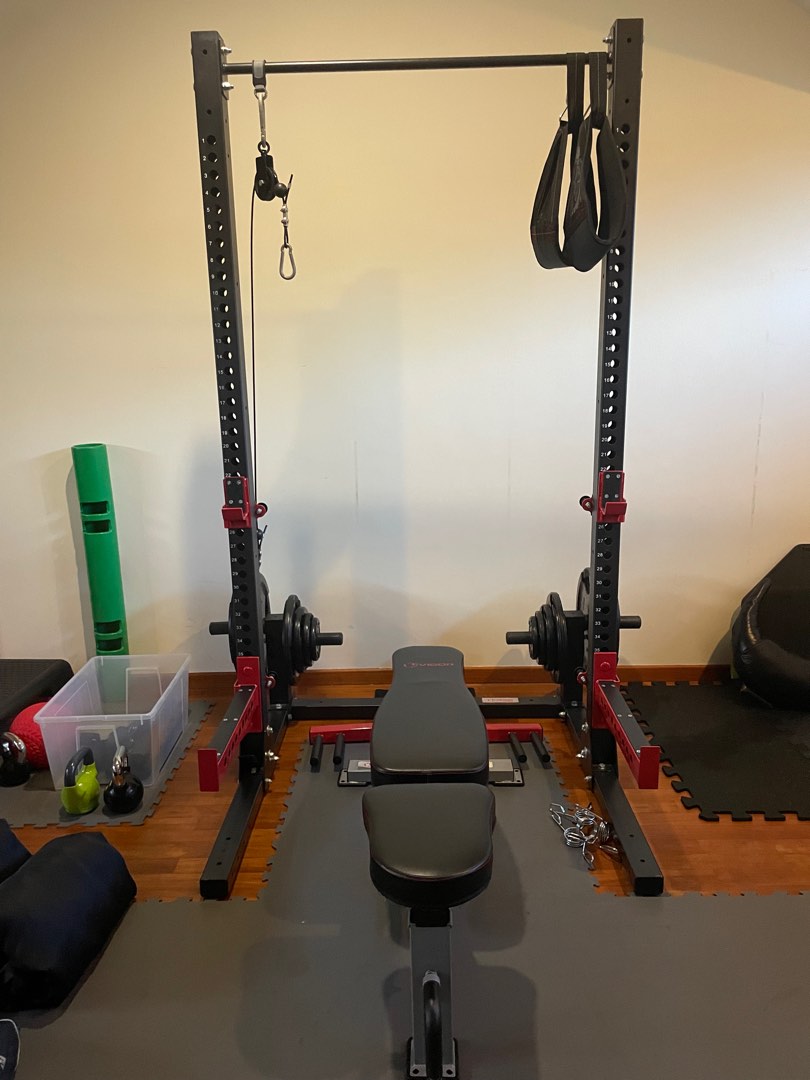 Squat Rack + bench + weights plates, Sports Equipment, Exercise ...