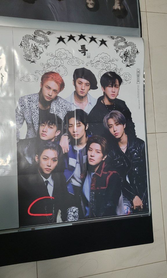 Stray Kids 5 Star Poster, Hobbies & Toys, Memorabilia & Collectibles, K ...