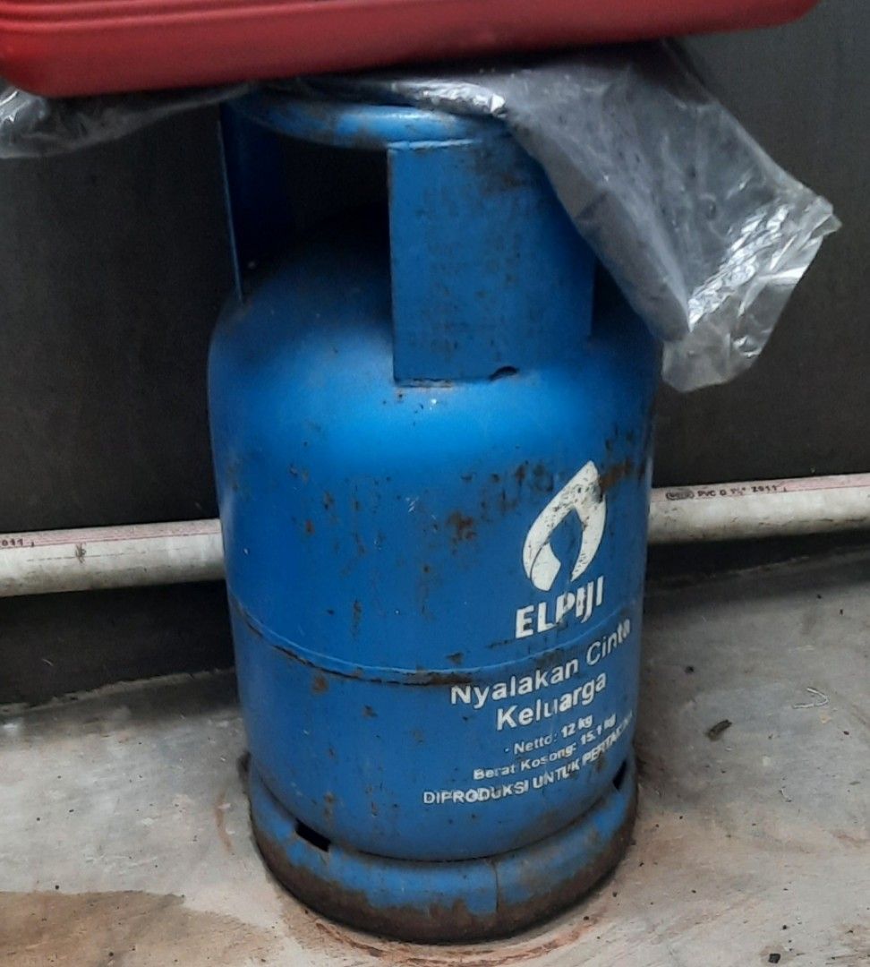 Tabung Gas 12 kg murah, Perabotan Rumah di Carousell