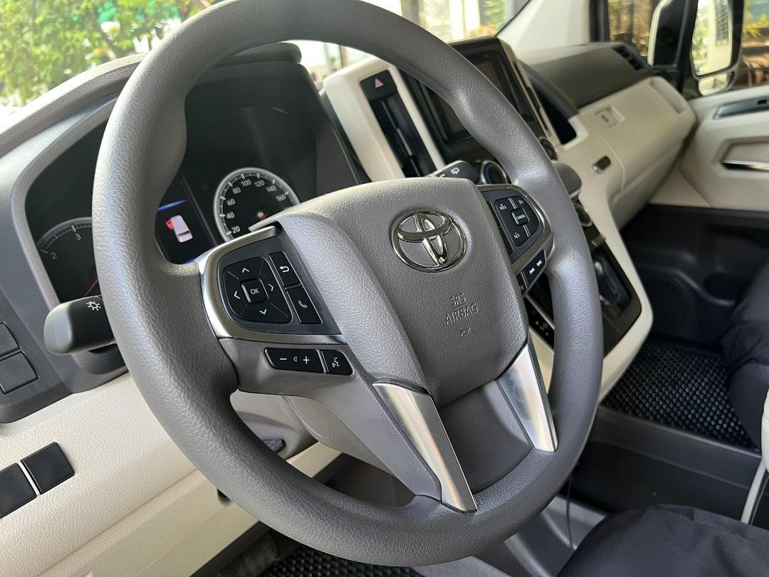 Toyota Hiace GL GRANDIA TOURER Auto, Cars for Sale, Used Cars on Carousell