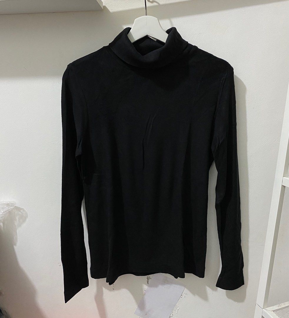 uniqlo turtle heattech / inner uniqlo turtle hitam, Fesyen Wanita ...