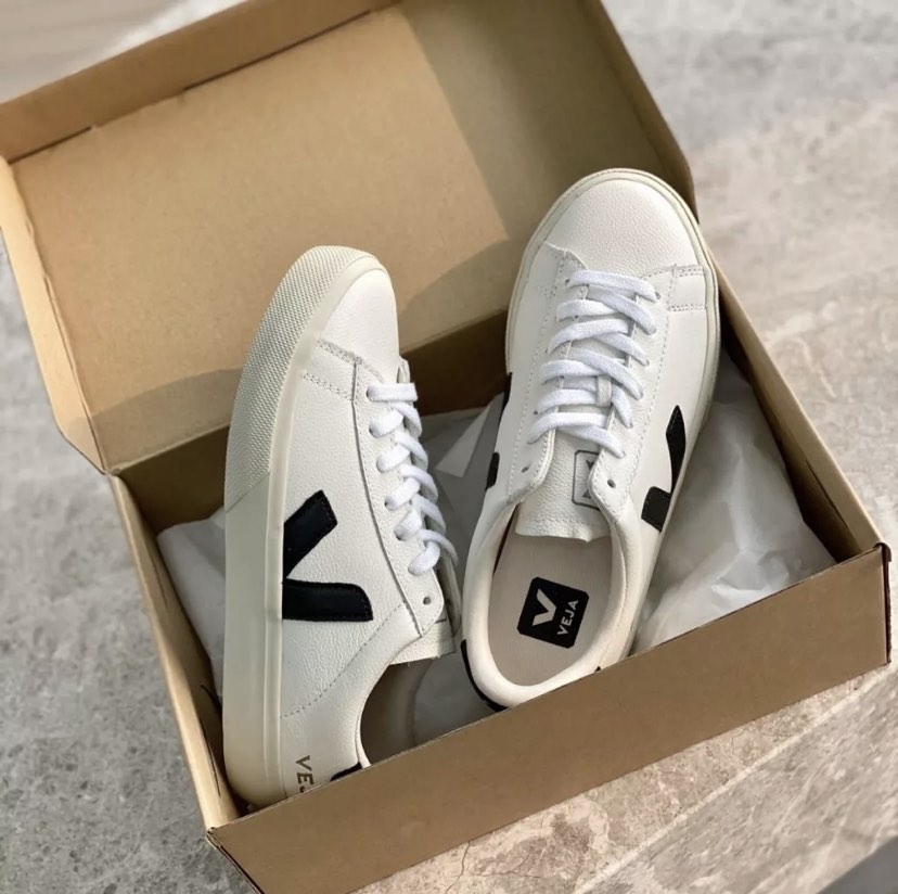 Veja White Sneakers, Women's Fashion, Footwear, Sneakers on Carousell