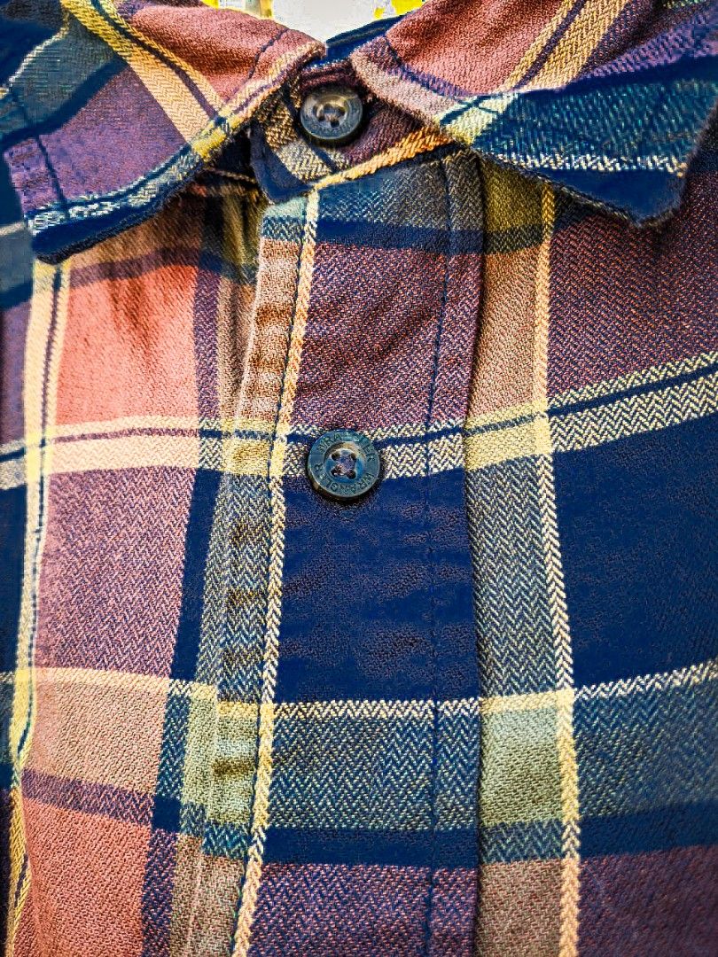 WRANGLER CHECKERED P31, Men's Fashion, Tops & Sets, Formal Shirts on ...