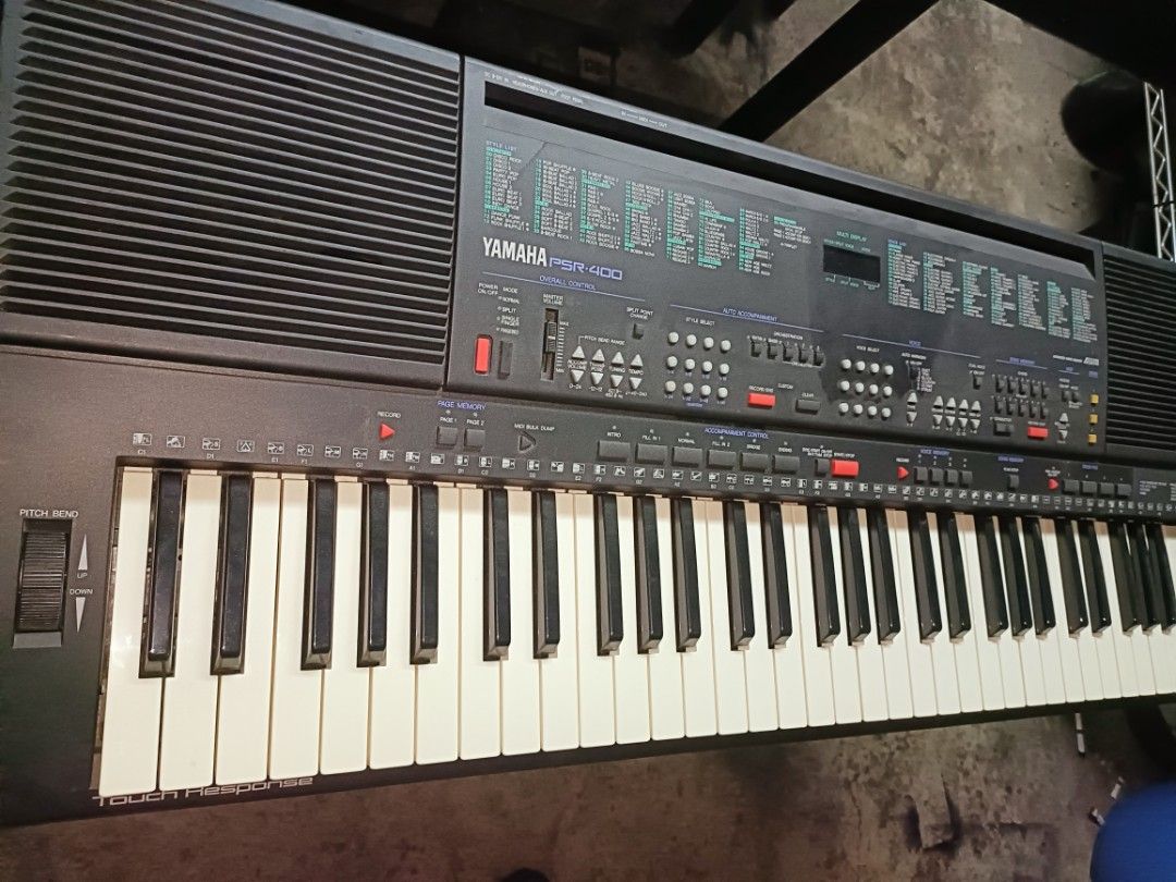 Yamaha psr-400 portable keyboard, Hobbies & Toys, Music & Media ...