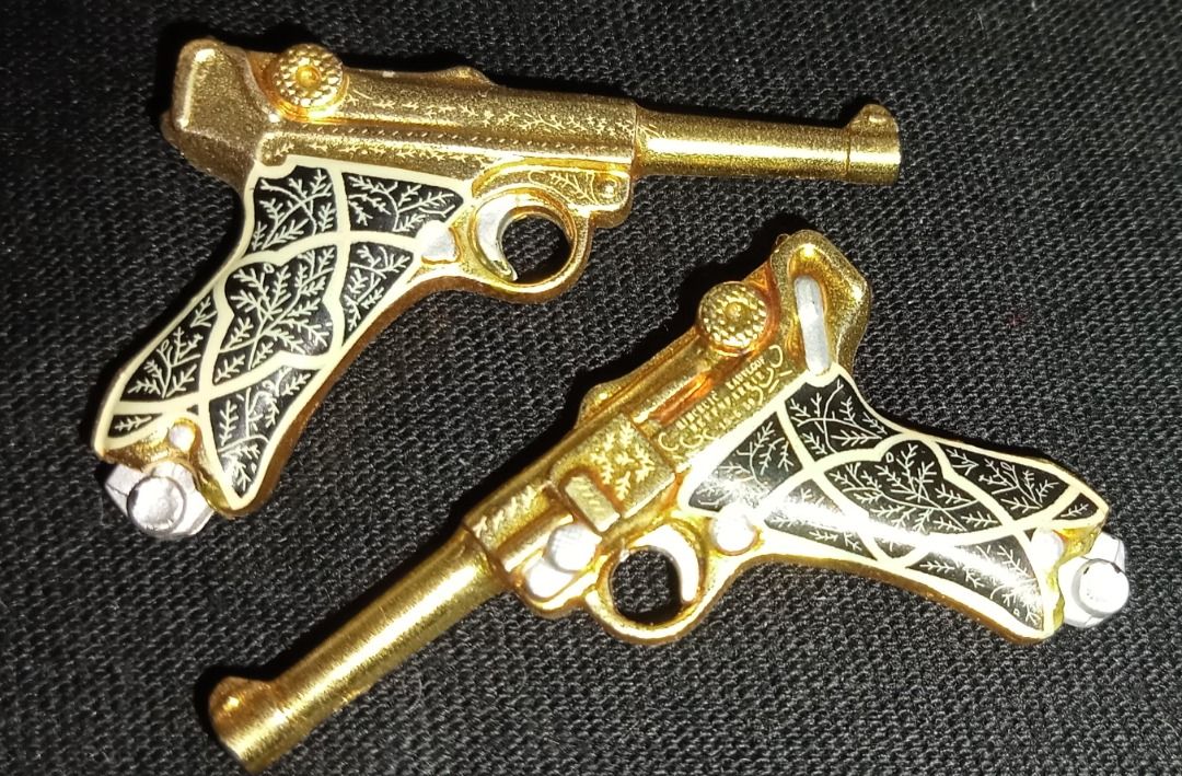 1/6 Scale Model Pistol Gold Luger for BioHazard, Hobbies & Toys, Toys ...