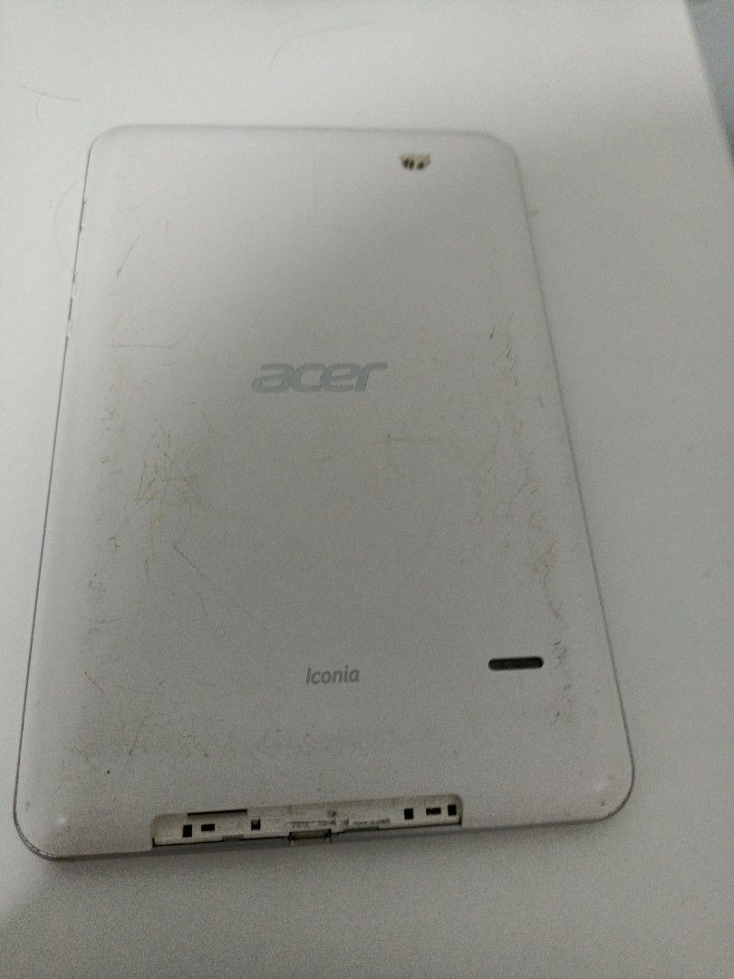 Acer tablet old, Mobile Phones & Gadgets, Tablets, Android on Carousell