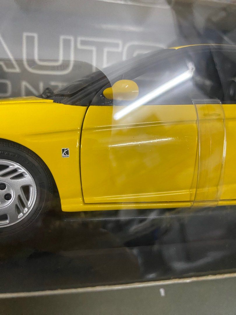 Autoart Contemporary Saturn SC2 3-Door Coupé - Yellow (1:18 scale ...