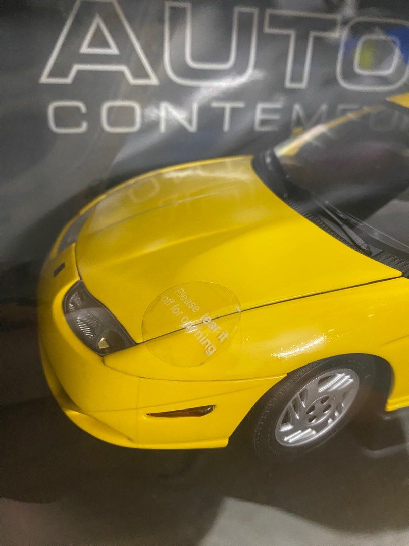 Autoart Contemporary Saturn SC2 3-Door Coupé - Yellow (1:18 scale ...