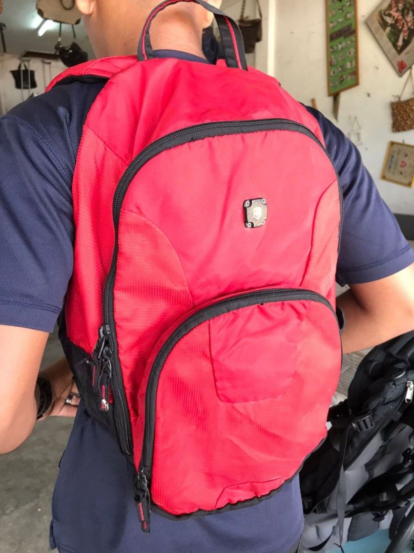 Backpacks victorynox, Men's Fashion, Bags, Backpacks on Carousell