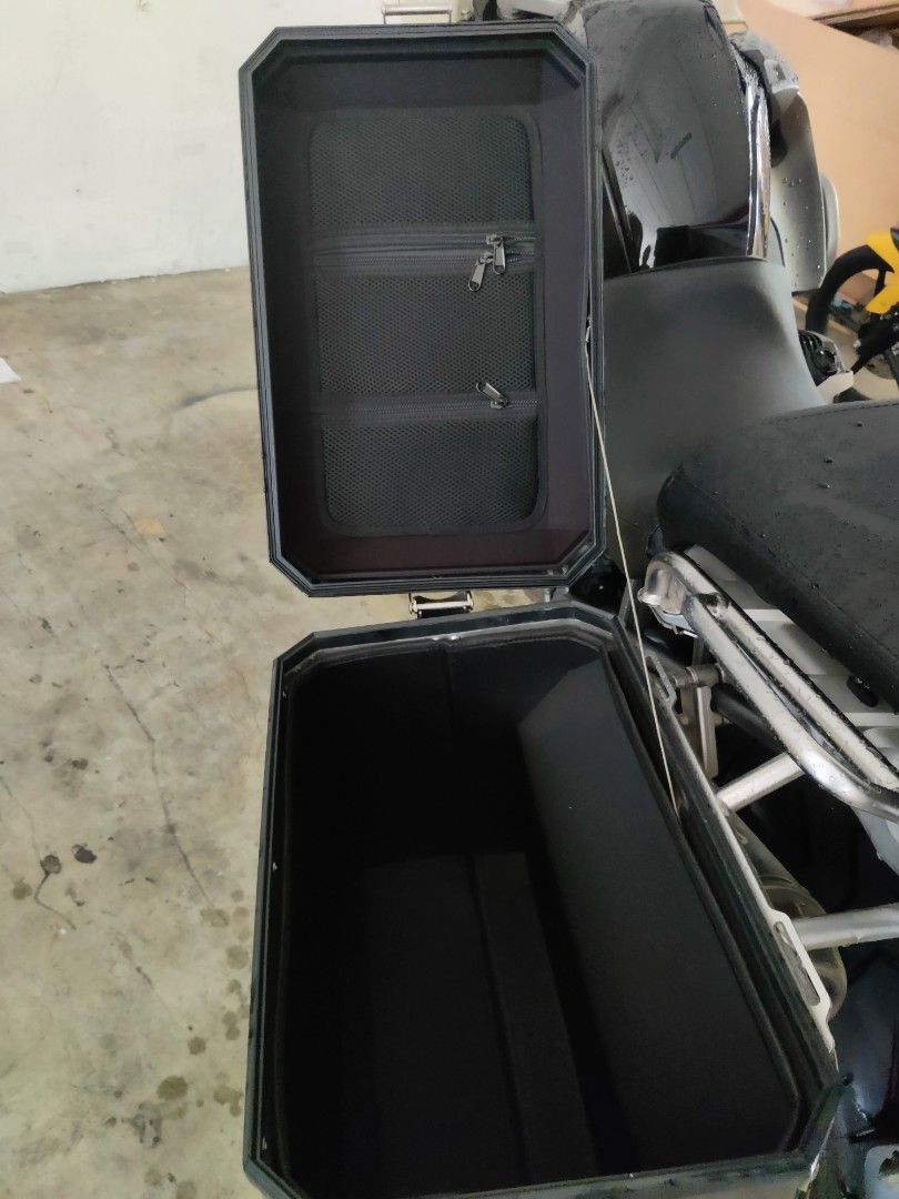 Bmw gs top box,side cover, Motorcycles, Motorcycle Accessories on Carousell