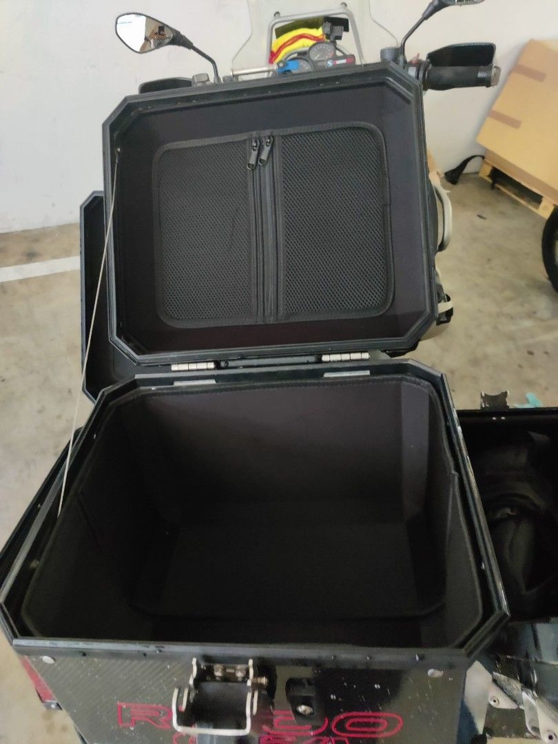 Bmw gs top box,side cover, Motorcycles, Motorcycle Accessories on Carousell