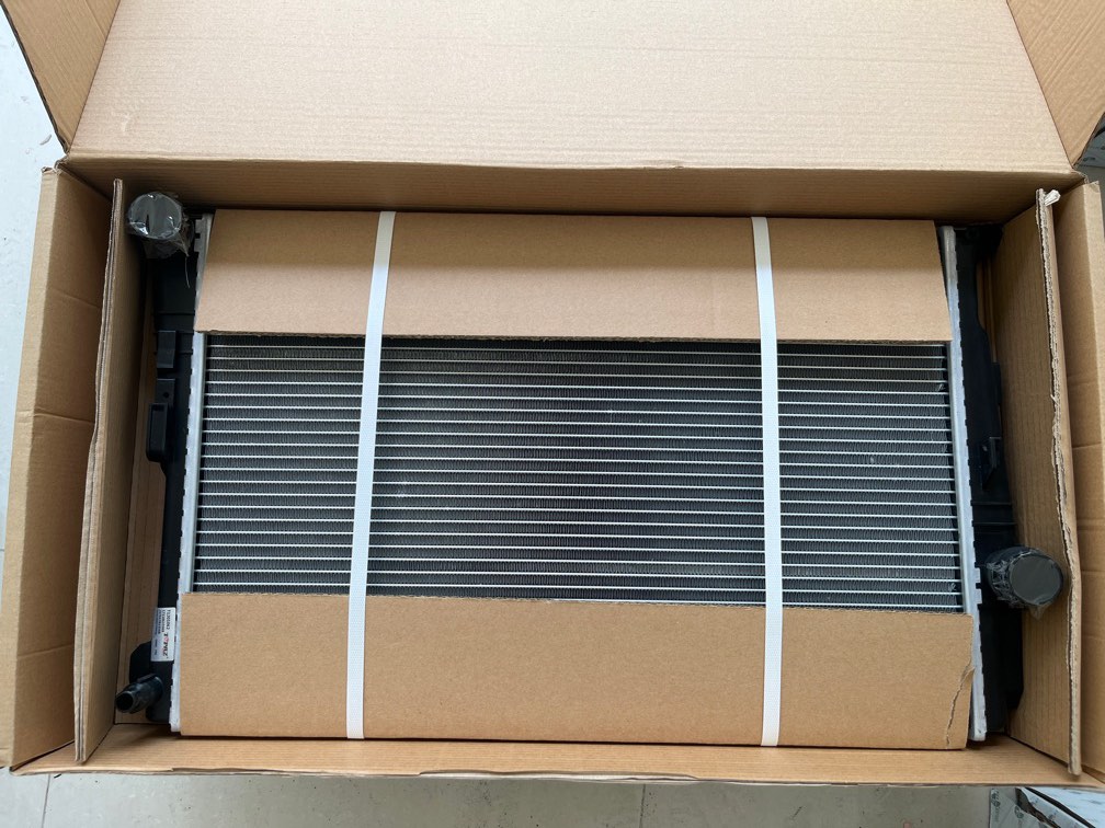 BMW X3 X4 F25 F26 Radiator (OEM), Car Accessories, Accessories on Carousell