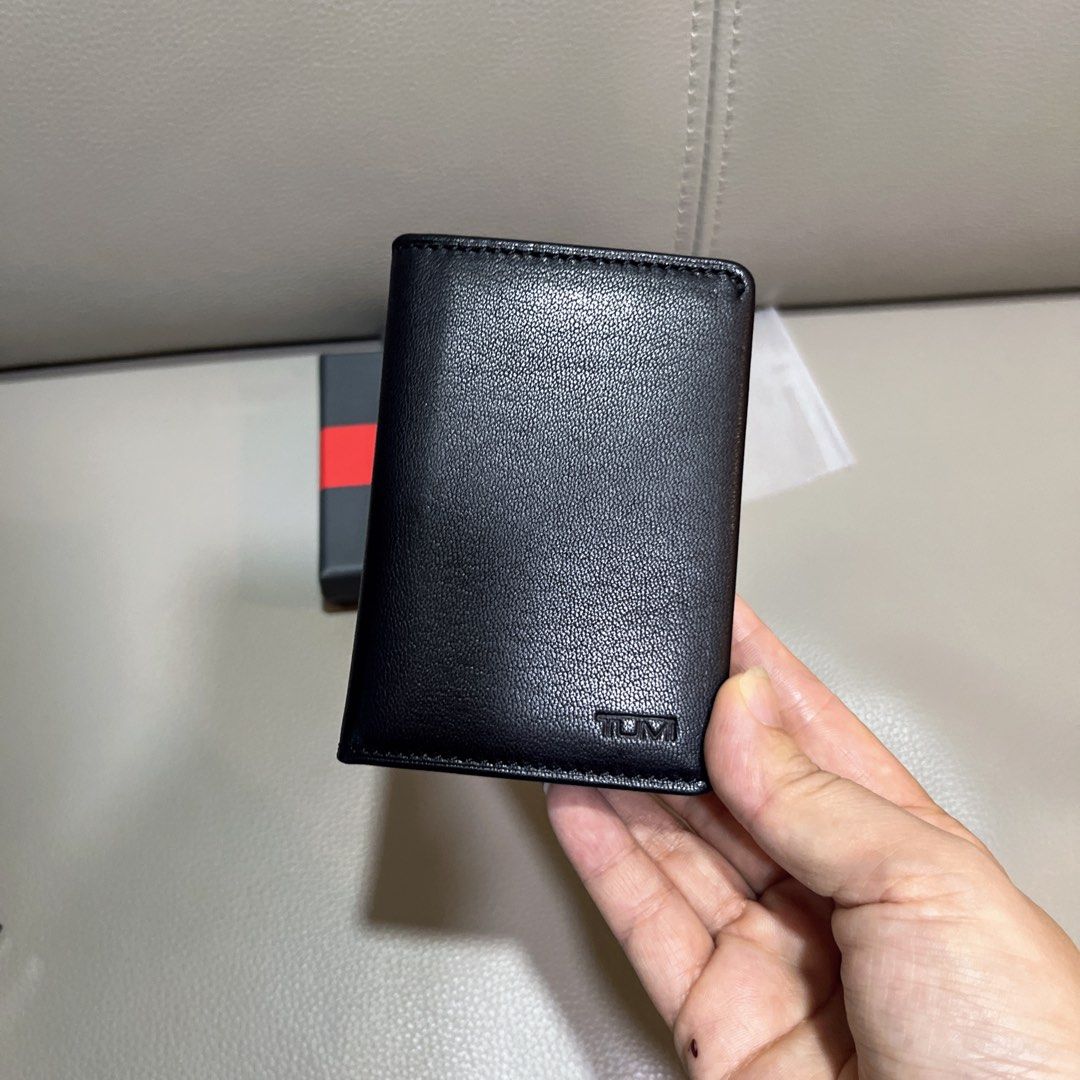 Brand new authentic Tumi business name card case / holder, Men's ...