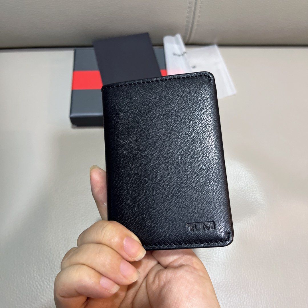 Brand new authentic Tumi business name card case / holder, Men's ...
