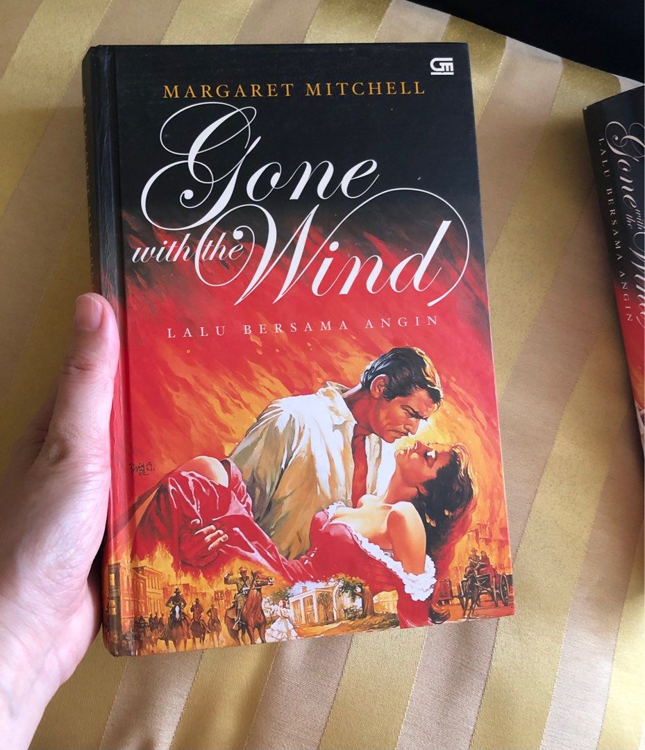 Buku Gone with the wind, Hard Cover, 1124 halaman, harga Pas 120rb ...
