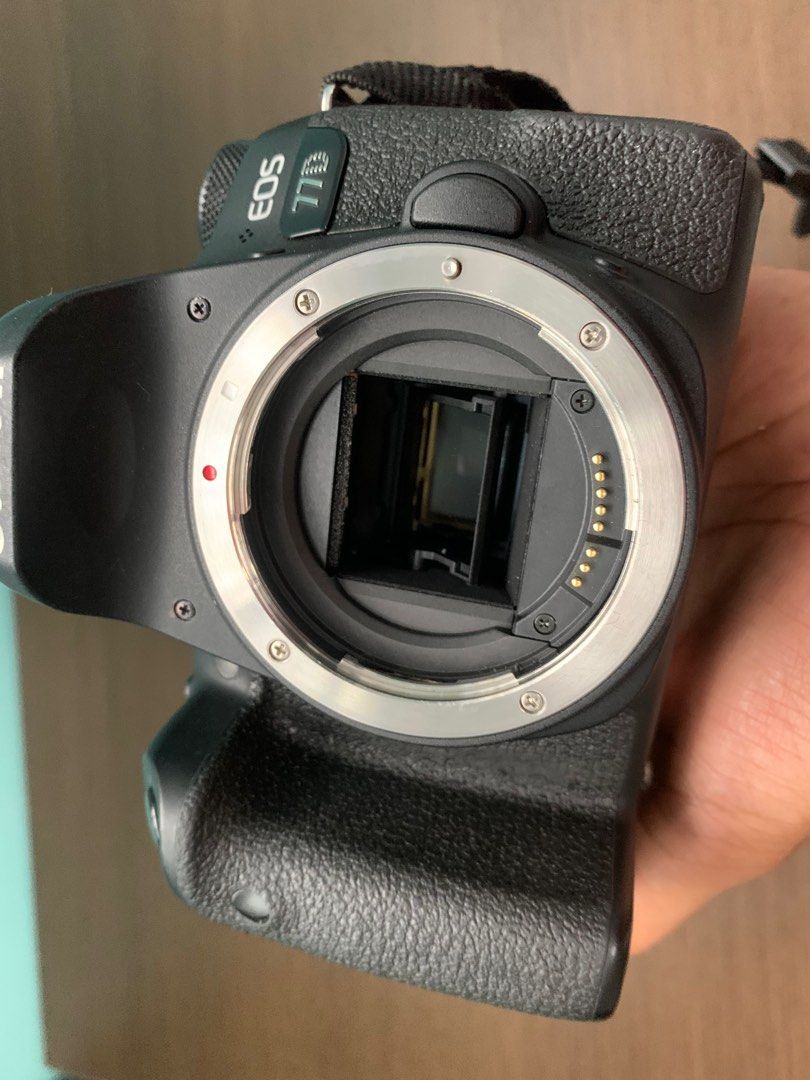 Canon 77D Semi-pro DSLR Camera Body, Photography, Cameras on Carousell