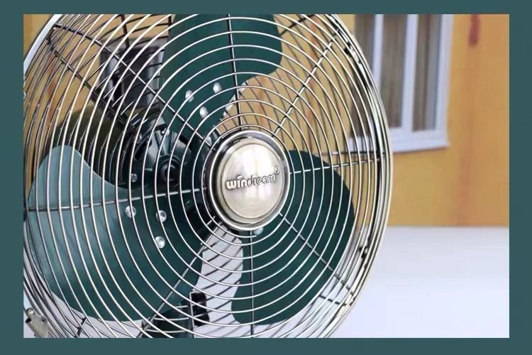 Classic Table Fan, 傢俬＆家居, 燈飾及風扇, 風扇 - Carousell