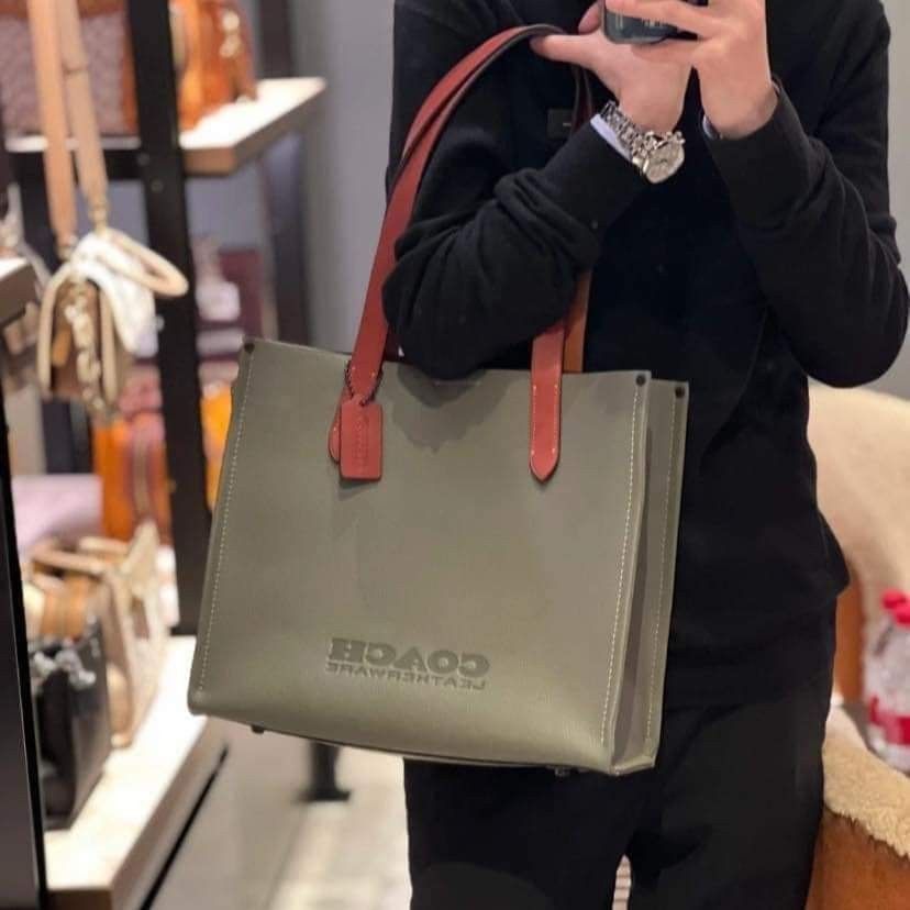 Coach Relay Tote, Women's Fashion, Bags & Wallets, Tote Bags on Carousell