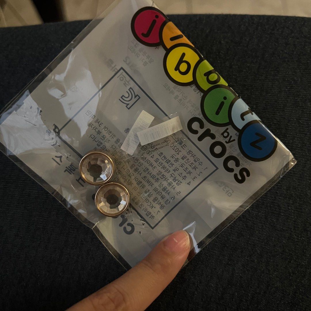 Crocs jibbitz - clear gem BUNDLE on Carousell