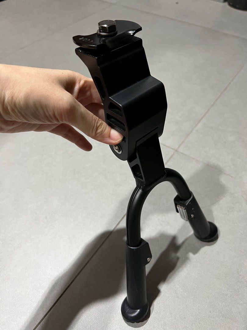 Decathlon Bike brake stand, Sports Equipment, Bicycles & Parts, Parts ...