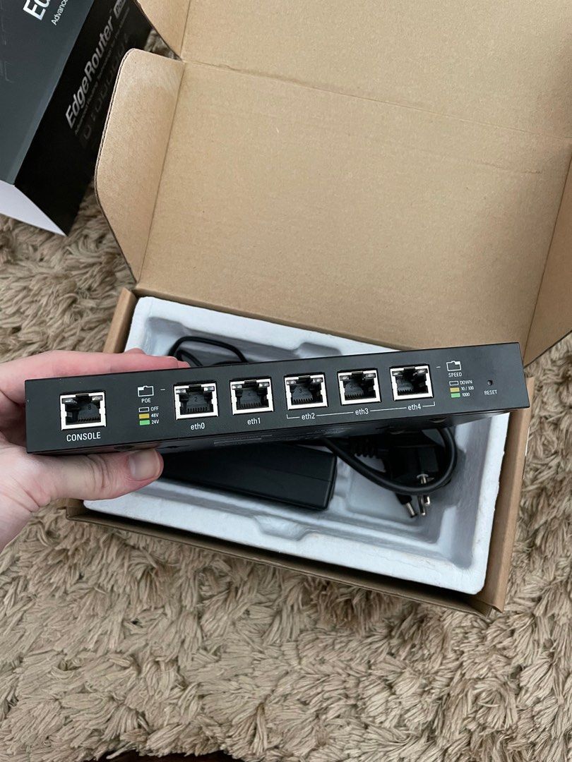 Ubiquiti Edge Router 5 Port POE Professional, Computers & Tech, Parts ...