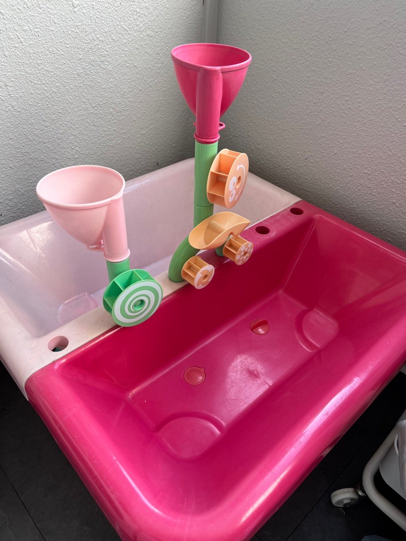 ELC water table, Hobbies & Toys, Toys & Games on Carousell