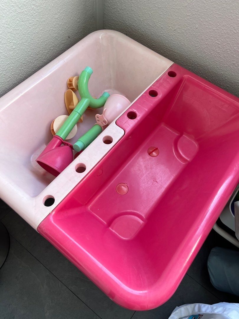 ELC water table, Hobbies & Toys, Toys & Games on Carousell