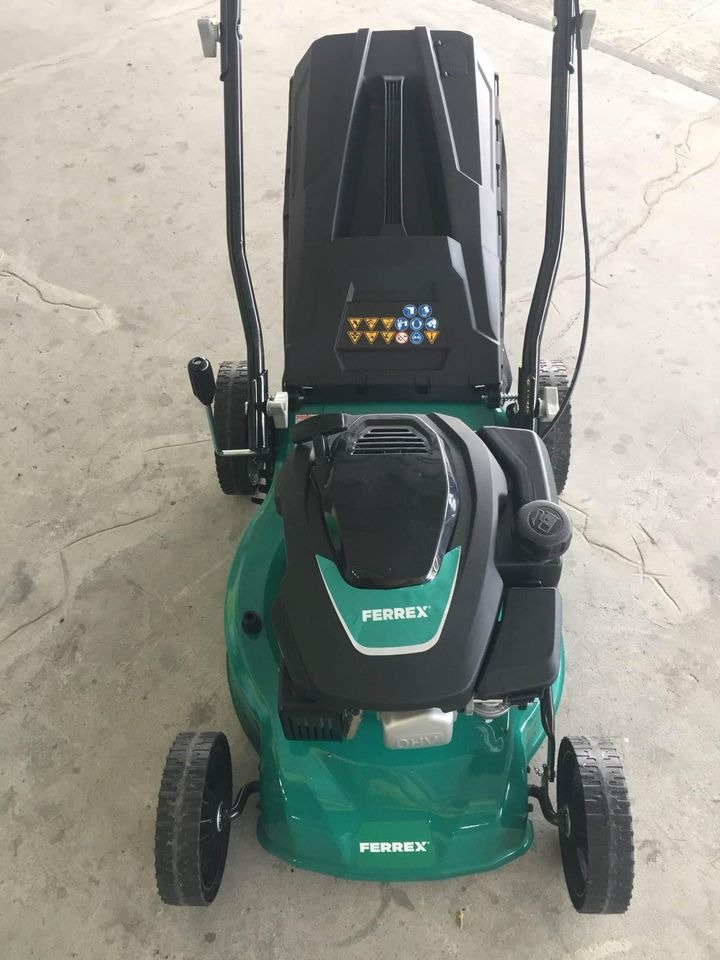 Ferrex 131cc Lawn Mower -QC, Furniture & Home Living, Gardening, Grass ...
