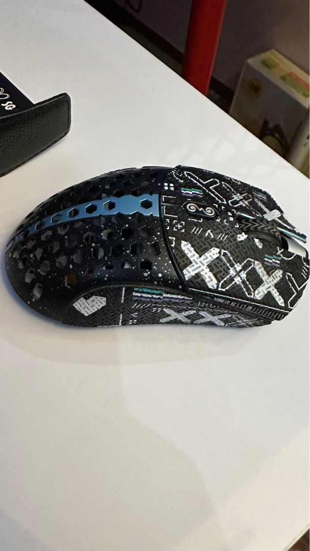 Finalmouse Starlight-12 Phantom Small, Computers & Tech, Parts ...