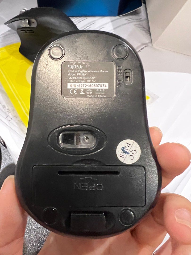 Fujitsu Wireless Mouse 無線滑鼠, 電腦＆科技, 電腦周邊及配件, 電腦滑鼠及相關產品 - Carousell