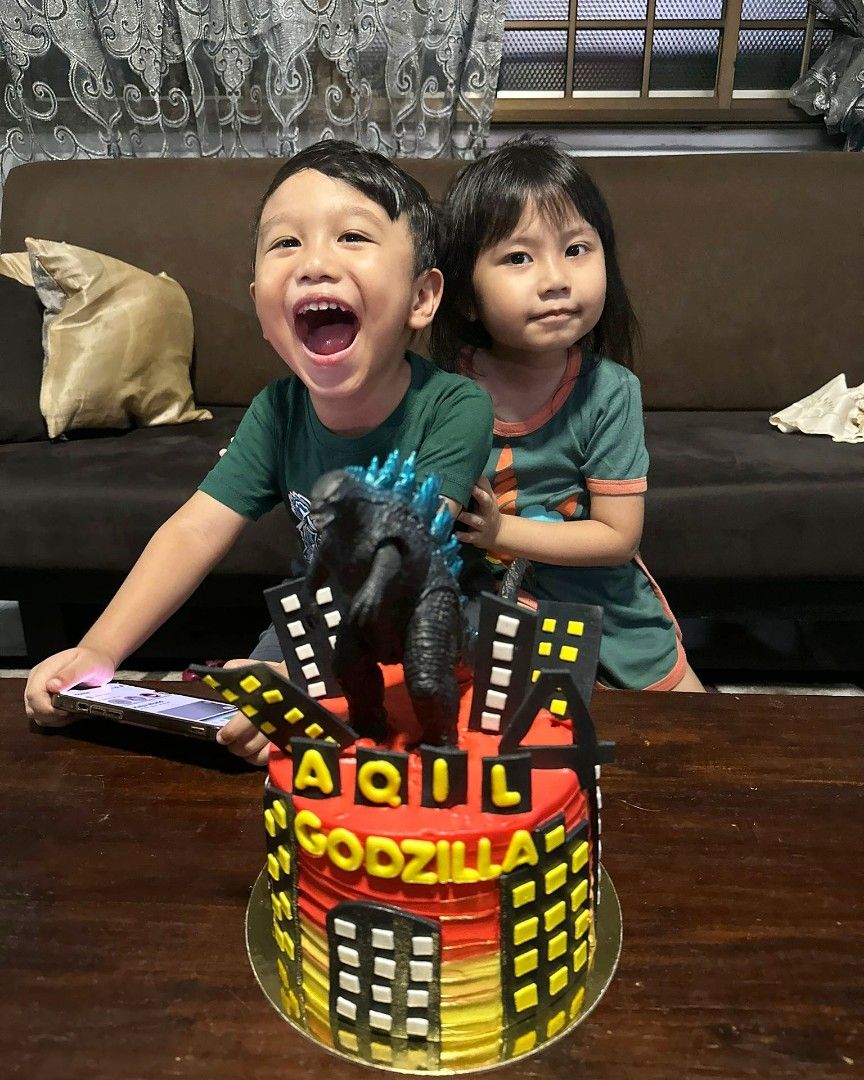 Godzilla Cake, Food & Drinks, Homemade Bakes on Carousell