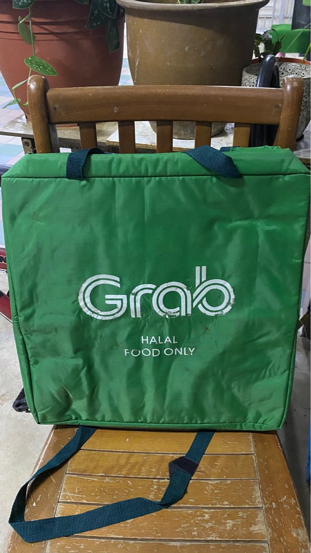 Grab halal delivery bag thermal bag, Motorcycles, Motorcycle ...