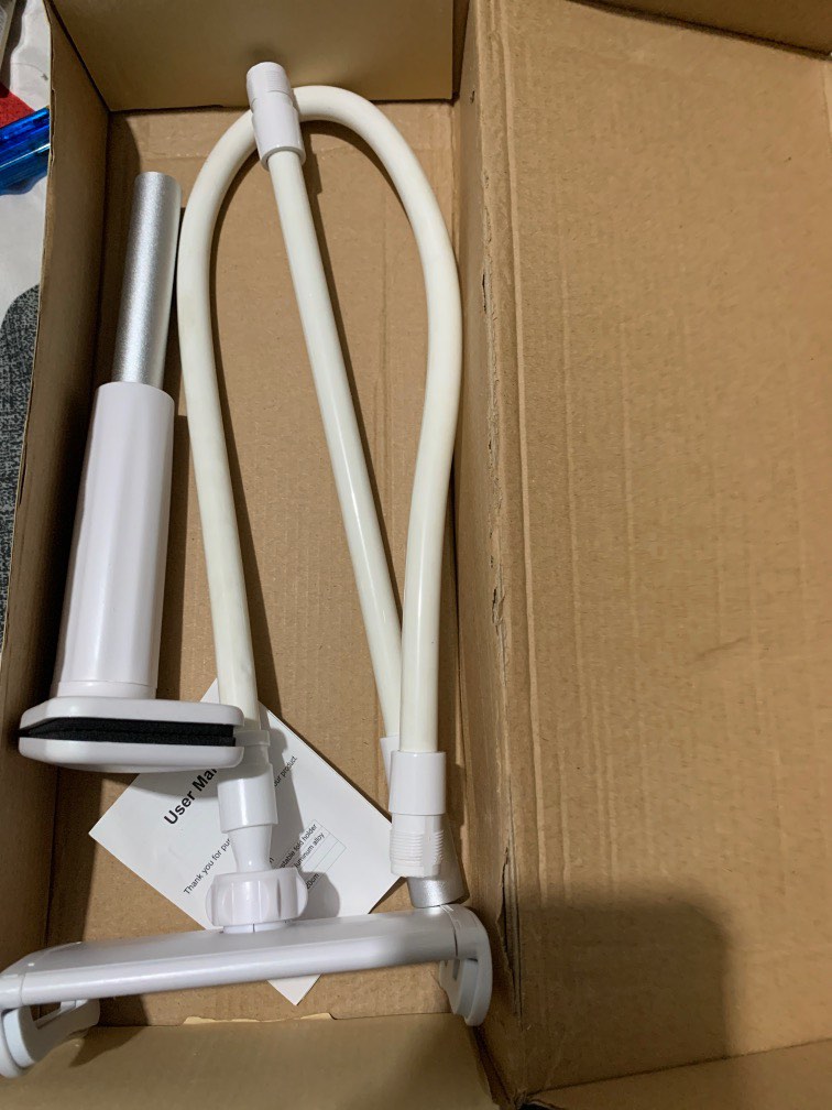 Handphone stand clip, Audio, Portable Audio Accessories on Carousell
