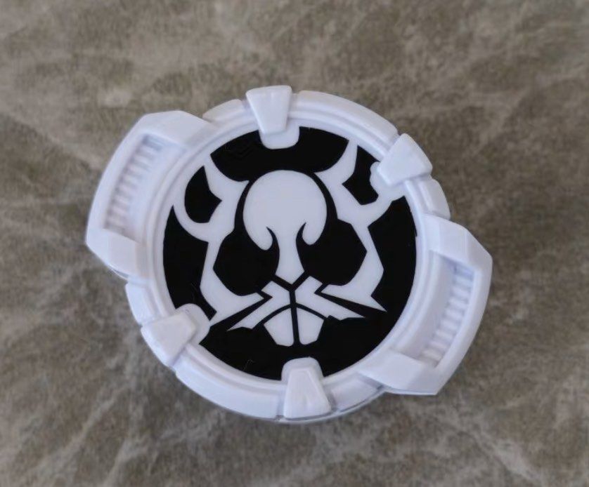 Kamen rider geats, mouse rider core ID, Hobbies & Toys, Toys & Games on ...