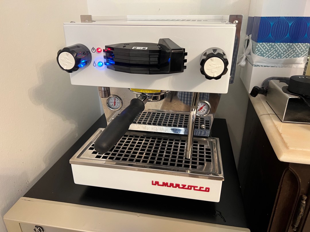 LaMarzocco Linea Mini (White 2022) - Under warranty, TV & Home ...
