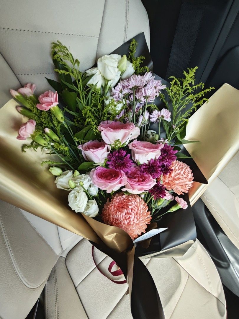 Large Flower Bouquet, Hobbies & Toys, Stationery & Craft, Flowers ...