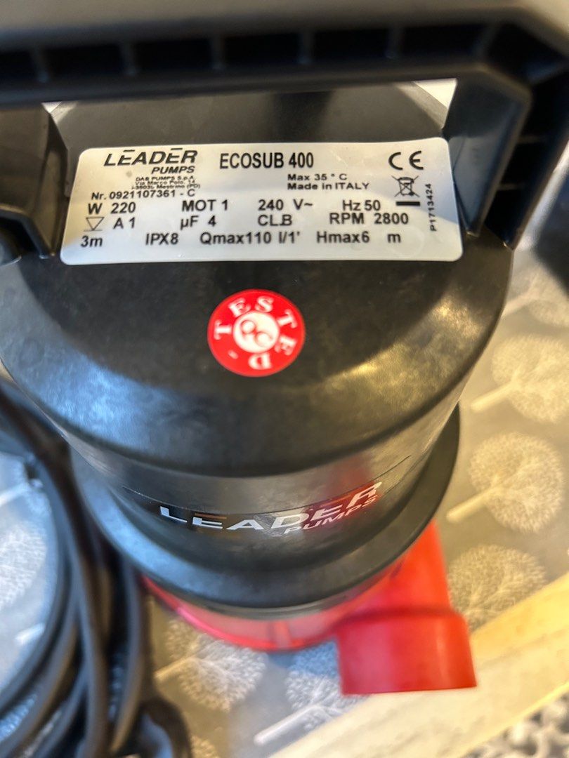 LEADER Submersible Pump Ecosub 400, Furniture & Home Living, Gardening ...