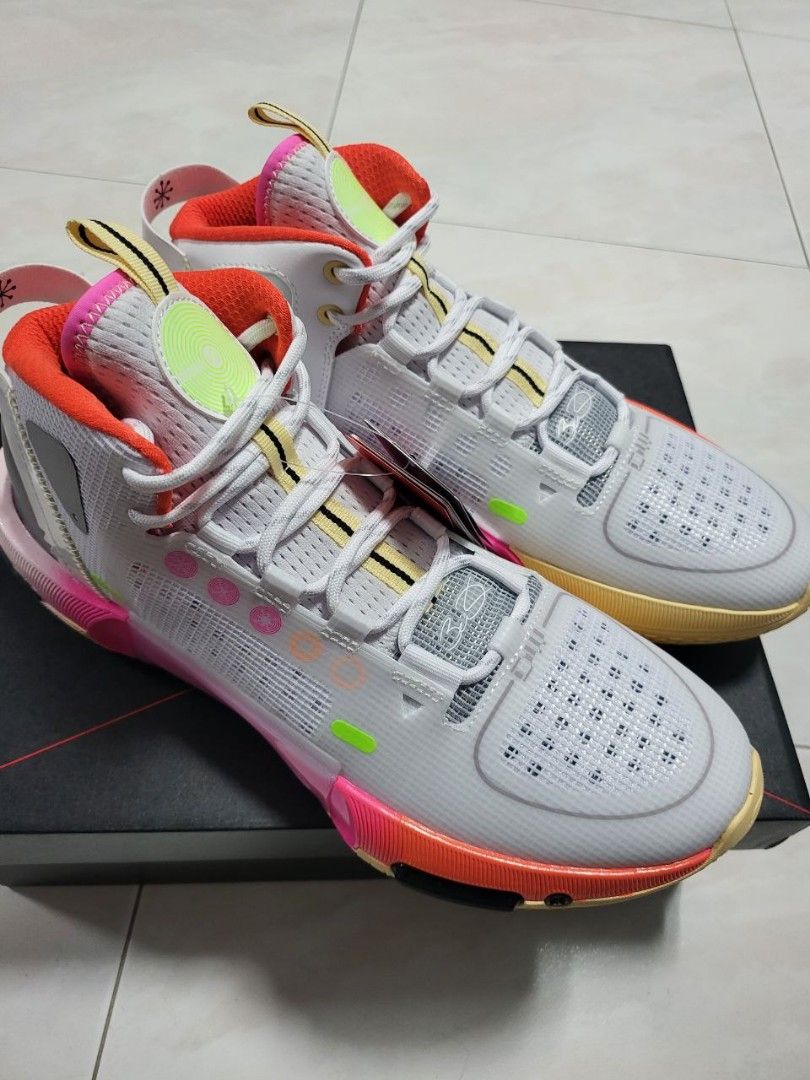 Li-Ning Wade Shadow 4, Men's Fashion, Footwear, Sneakers on Carousell