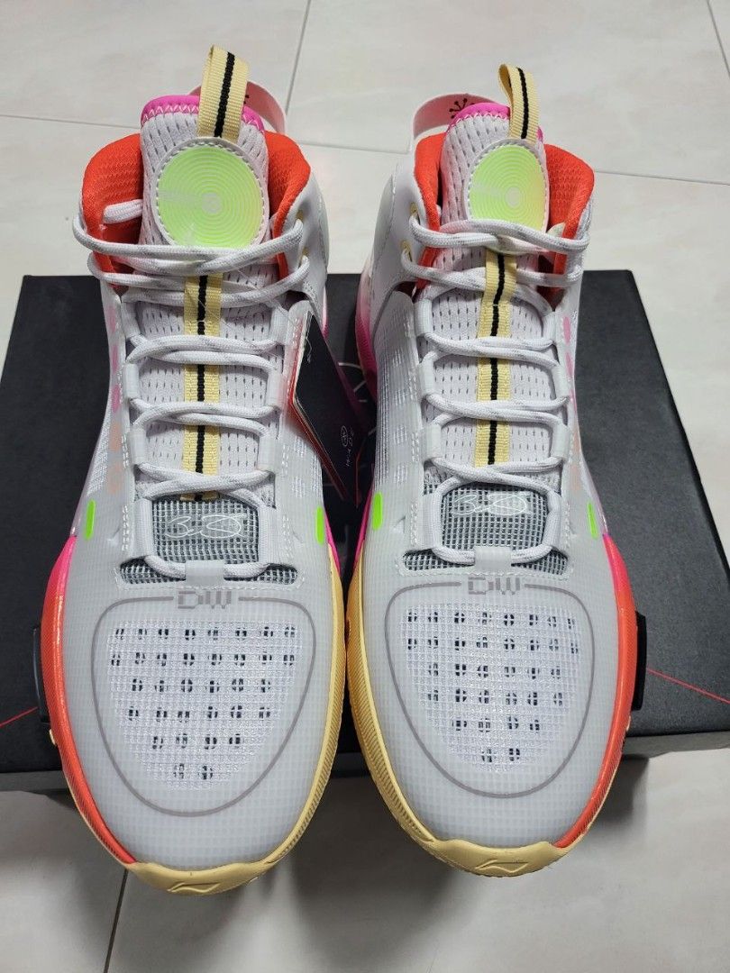 Li-Ning Wade Shadow 4, Men's Fashion, Footwear, Sneakers on Carousell
