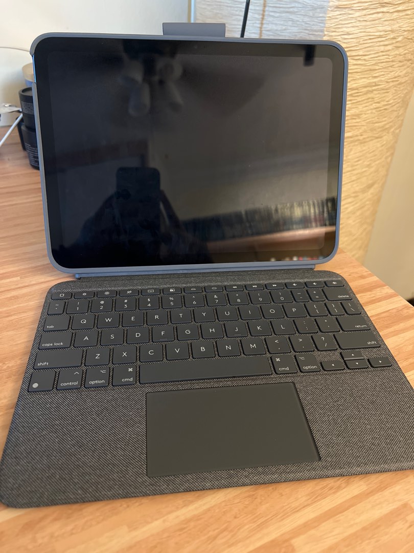 Logitech Combo Touch iPad 10, Computers & Tech, Parts & Accessories ...