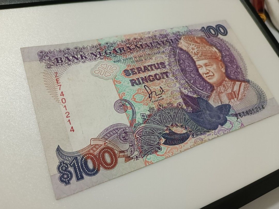 MALAYSIA 6TH RM100 OLD BANKNOTE, Hobbies & Toys, Collectibles & Memorabilia, Currency on Carousell