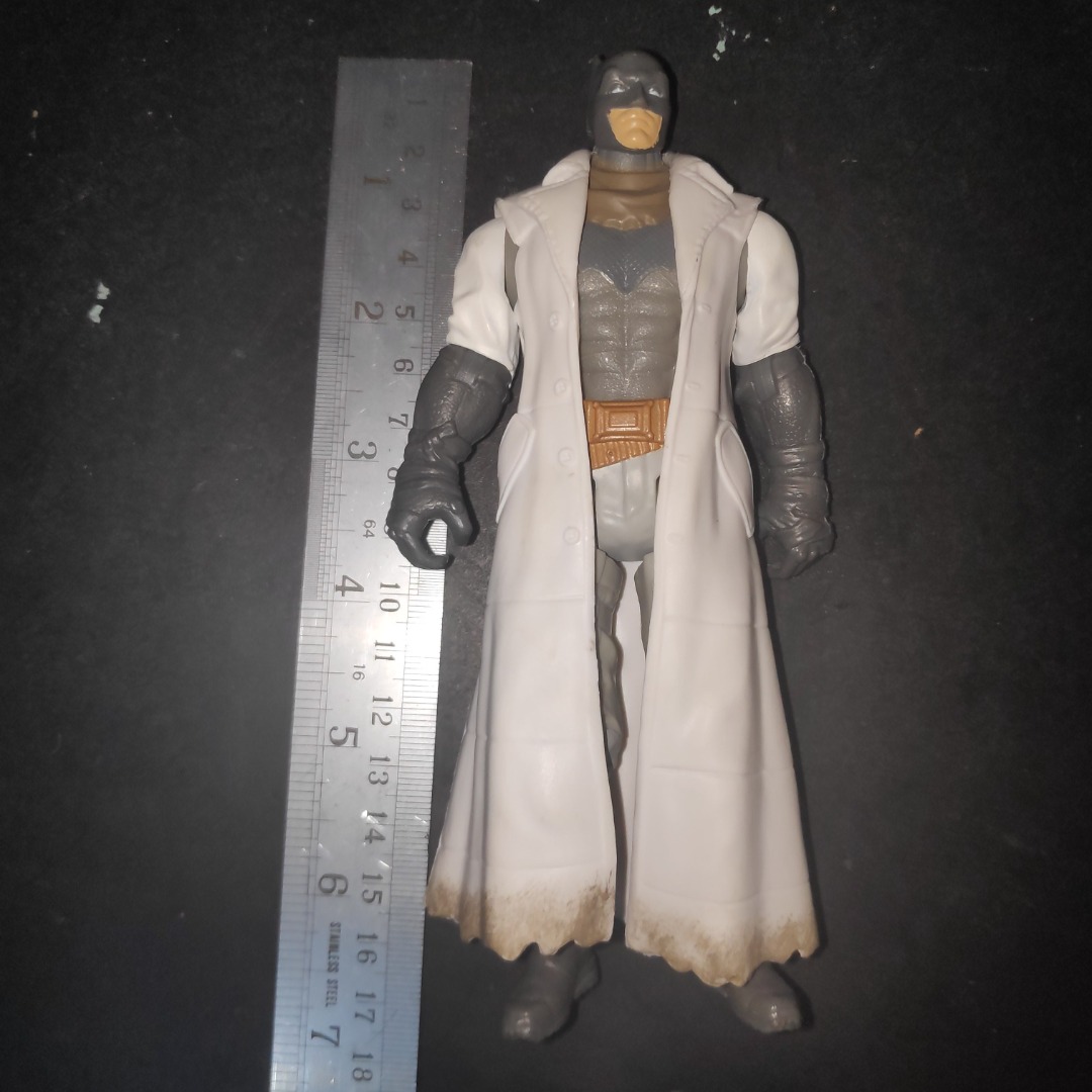 Mattel Batman 7 inches lab coat justice league basic figure on Carousell