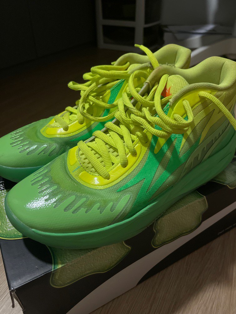 MB02 SLIME, Men's Fashion, Footwear, Sneakers on Carousell