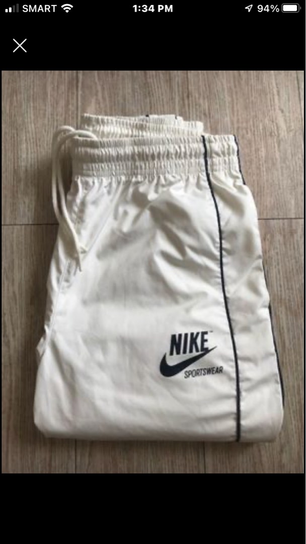 Nike ted tag jogger, Men's Fashion, Bottoms, Joggers on Carousell