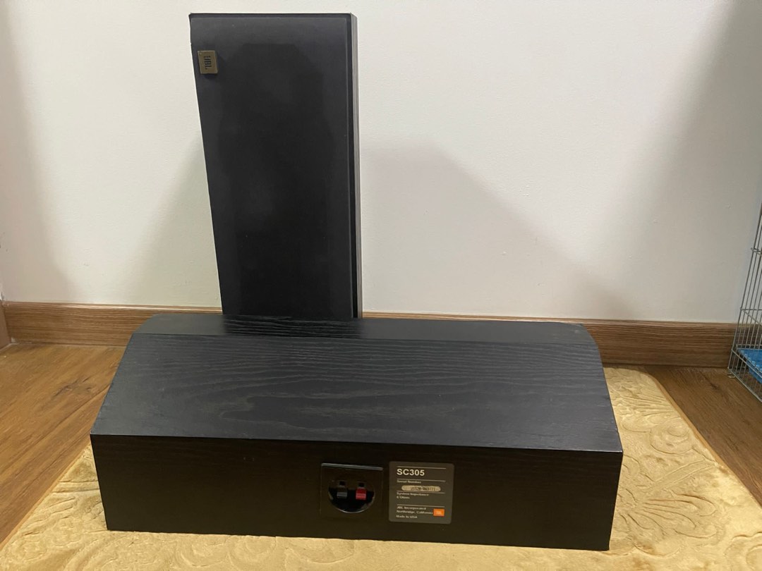 2 items center JBL speaker, Audio, Soundbars, Speakers & Amplifiers on Carousell