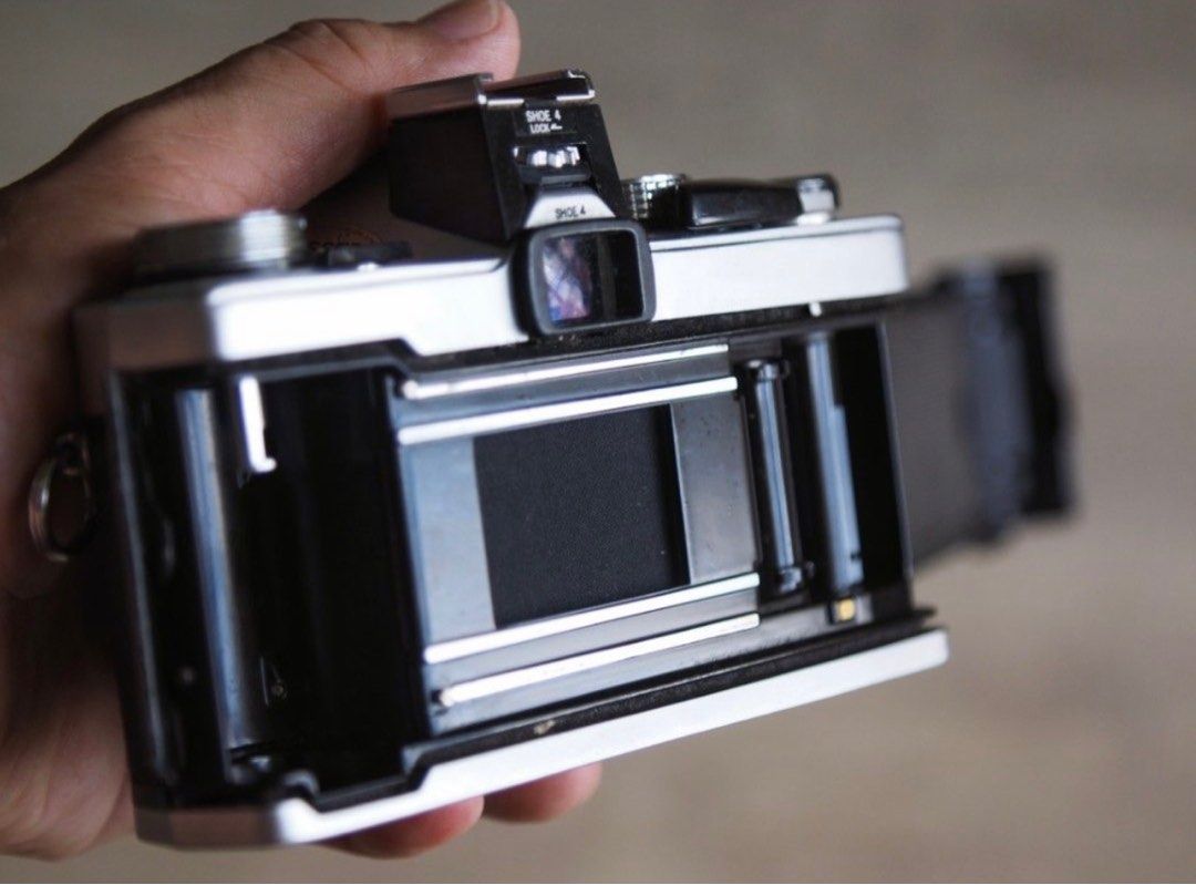Olympus OM-1n 35mm Film (SLR) w Lens, Photography, Cameras on Carousell