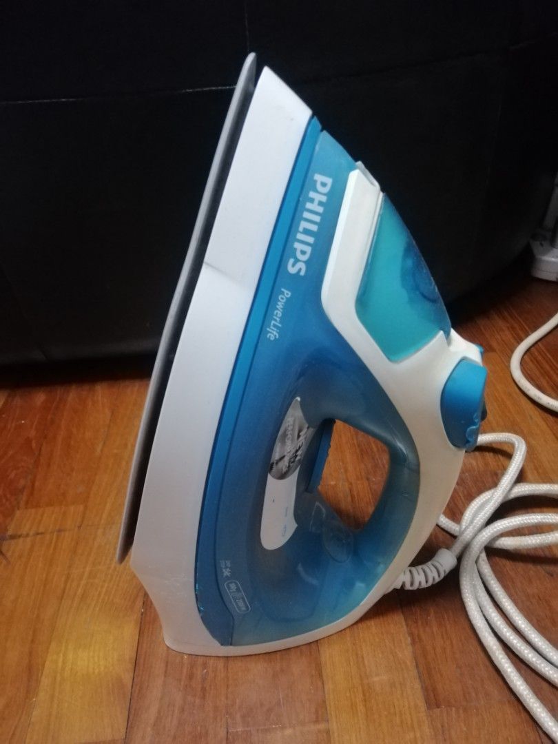 Gd condition Philips steam iron Power Life, TV & Home Appliances, Irons ...