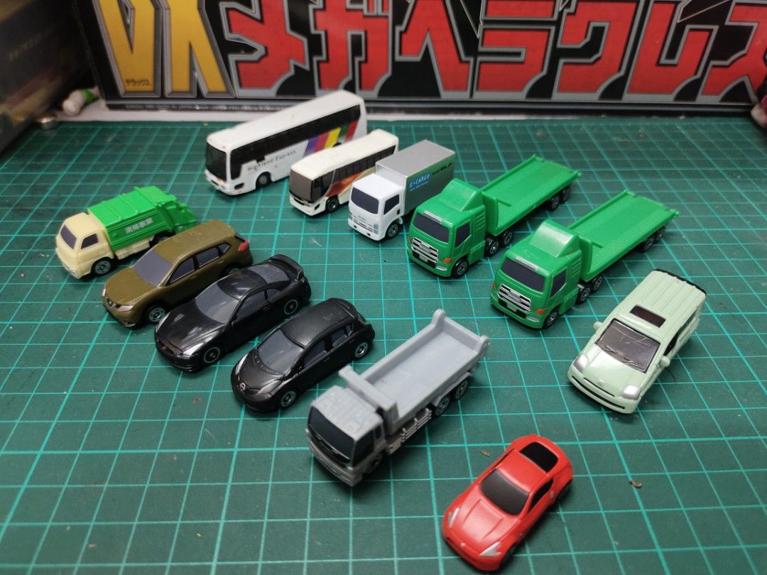Pocket tomica car ,truck bus, Hobbies & Toys, Toys & Games on Carousell